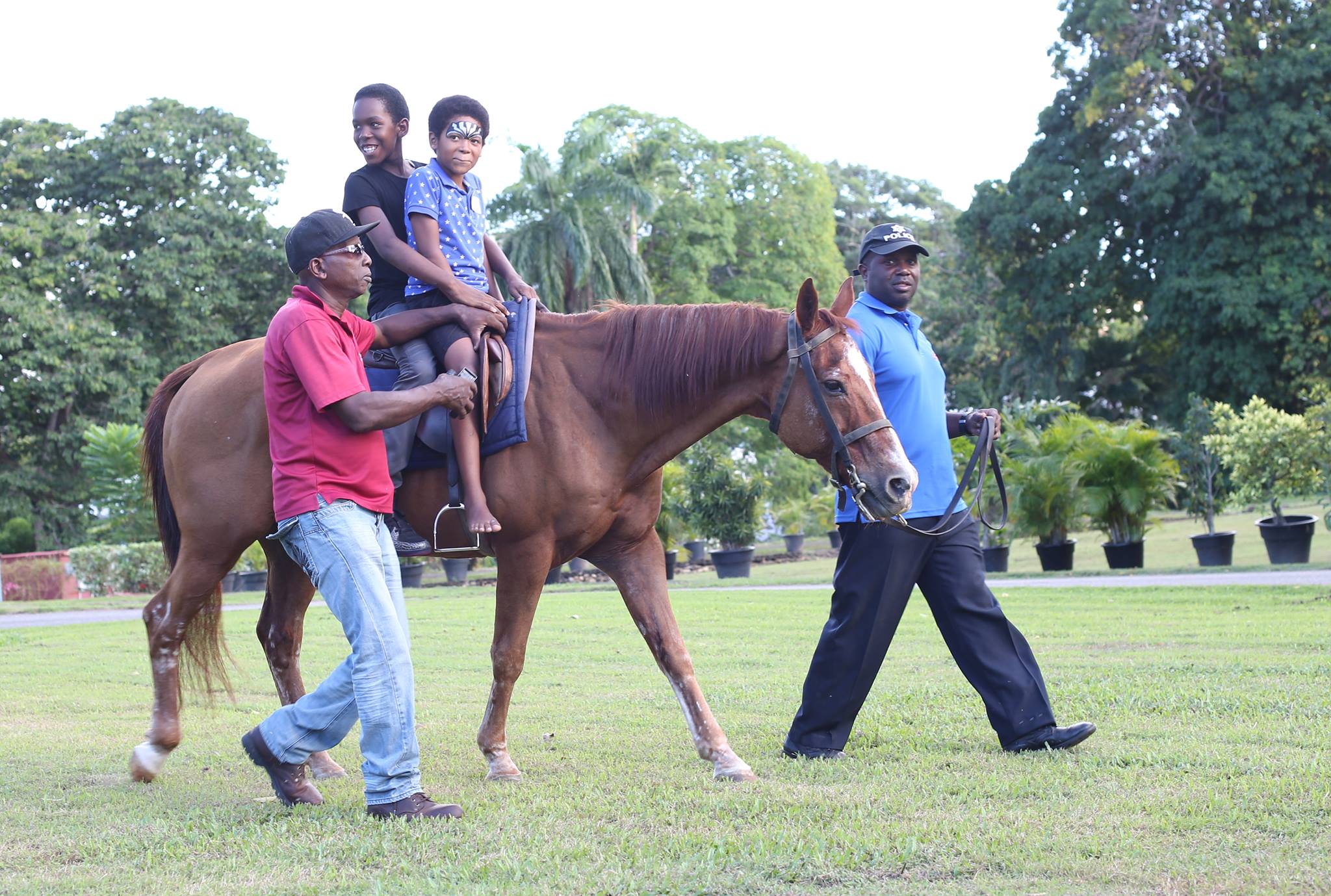 President Weekes Hosts Children of Friends of the Country (TOCO) | The ...